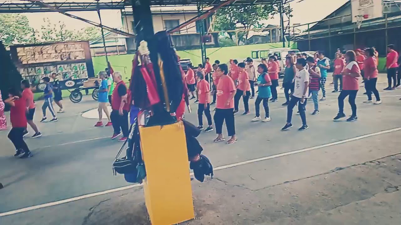 LA WALK (Laging in Action ) - YouTube