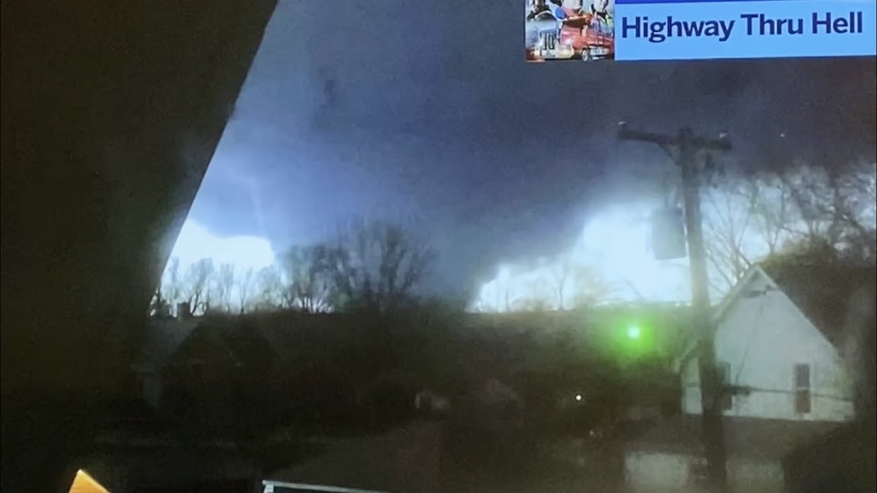 Fairdale, Illinois Tornado Of 2015 - YouTube