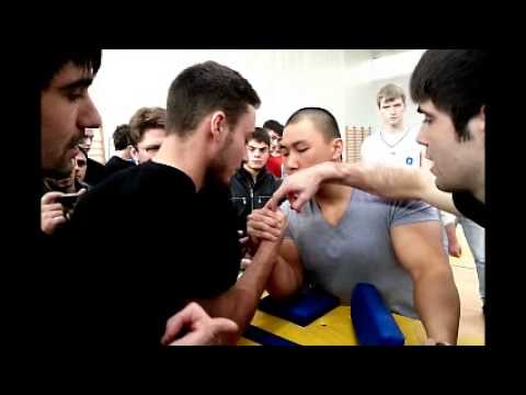 Je-yong Ha armwrestling - YouTube
