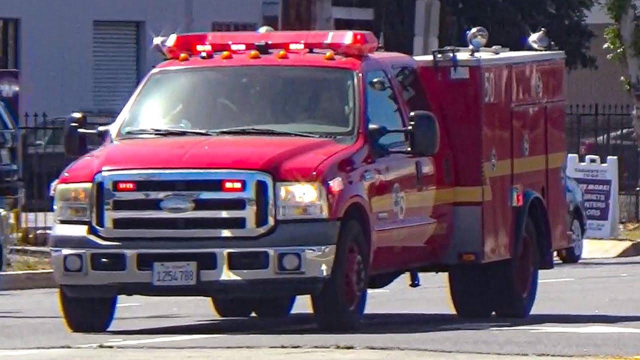 LACoFD Squad 50 (reserve) Responding - YouTube