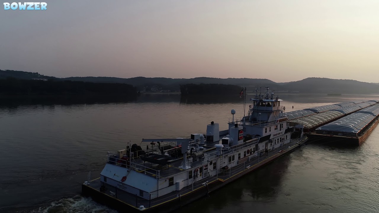 The M/V RICHARD E WAUGH Southbound During a Hazy Sunrise - YouTube