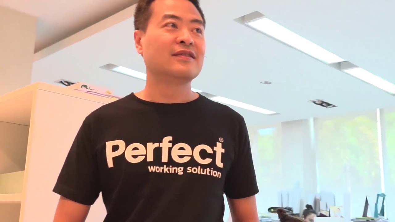 การปรับตัวธุรกิจให้เข้ากับยุคปัจจุบัน ในสไตล์ของ 'Perfect working ...