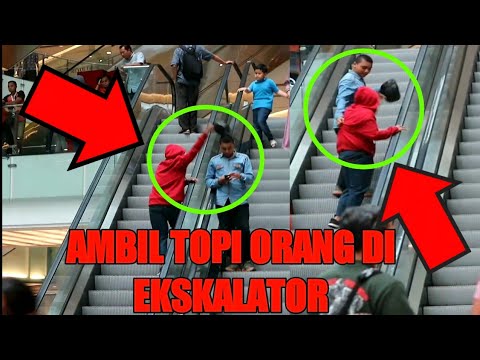 AMBIL TOPI ORANG DI EKSKALATOR AUTO DI KEJAR!!! PRANK-INDONESIA