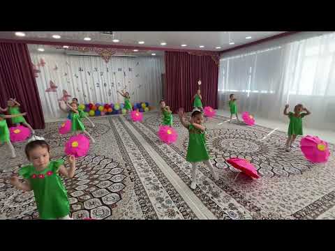 Интересный танец «Цветочки» 🌸 Танец к празднику 8 марта 