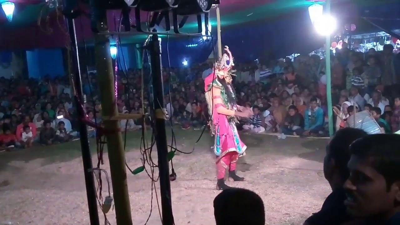 Chou dance famous dance in West Bengal - YouTube