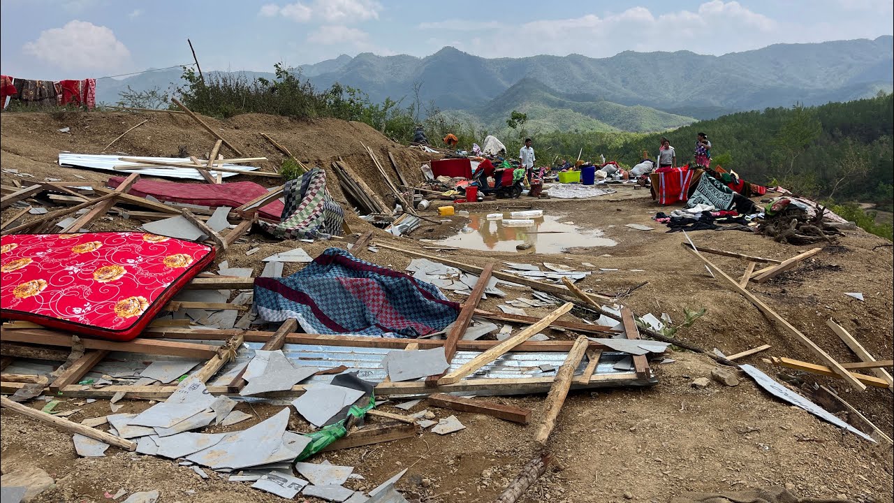 PANGLIAN VILLAGE IDP HOUSES DESTROYED BY STRONG WIND LAST NIGHT - YouTube