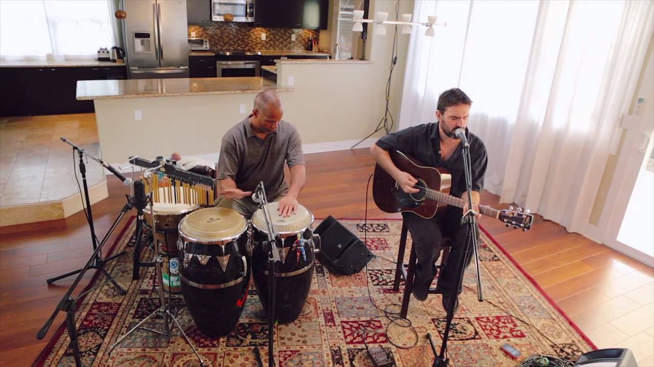 Johnny Helm - In Your Eyes (HiSessions.com Acoustic Live!) - YouTube