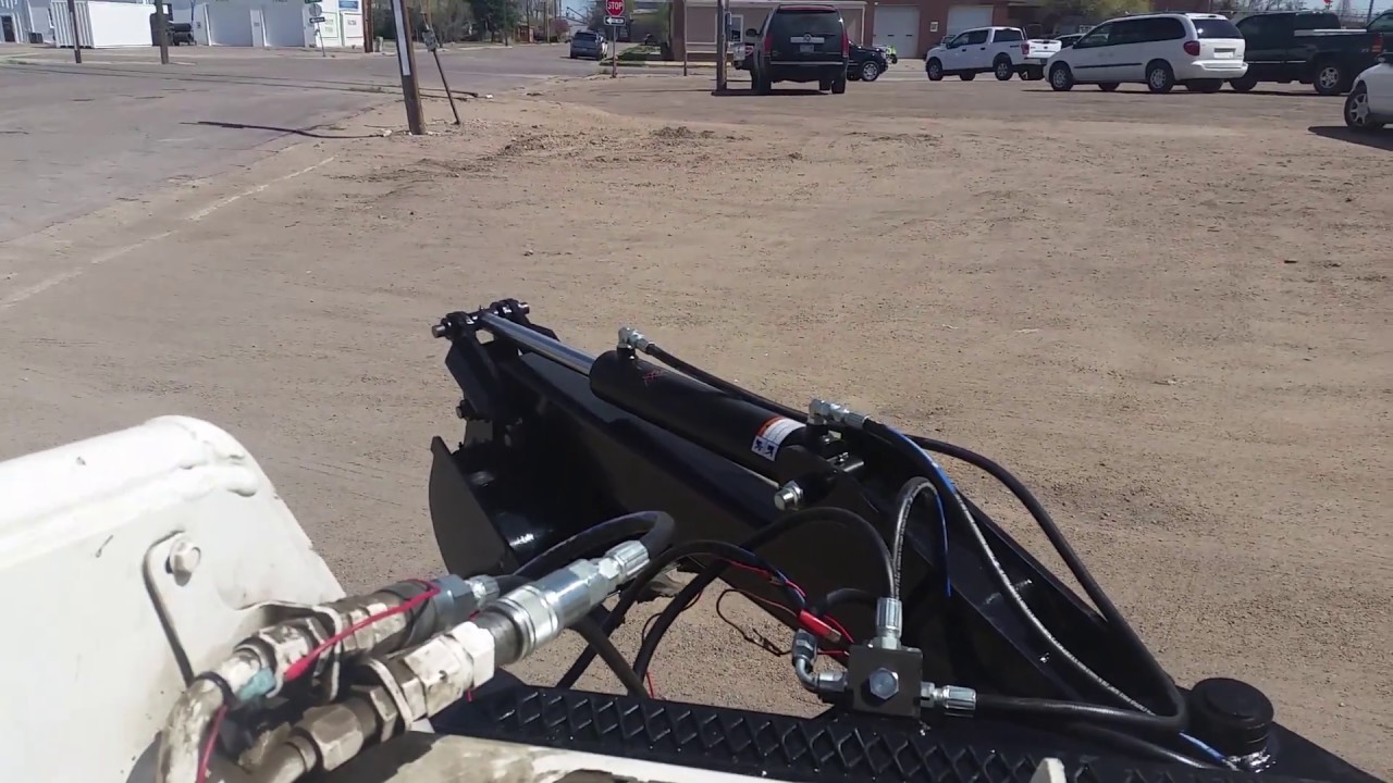 This is a swing test of my new backhoe design - YouTube