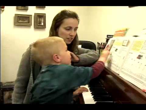 Kindergarten Prodigy Piano Lessons for Young Children Lesson One Piano ...