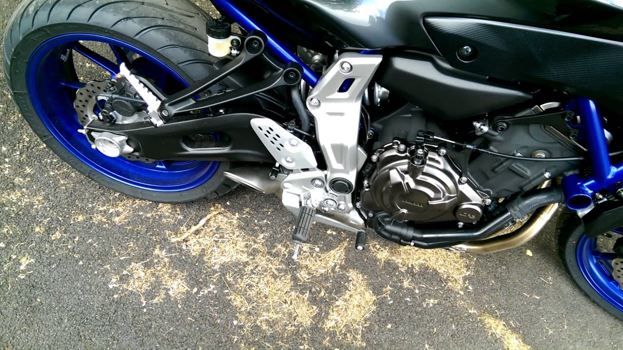 Mt 07 akrapovic sound - YouTube