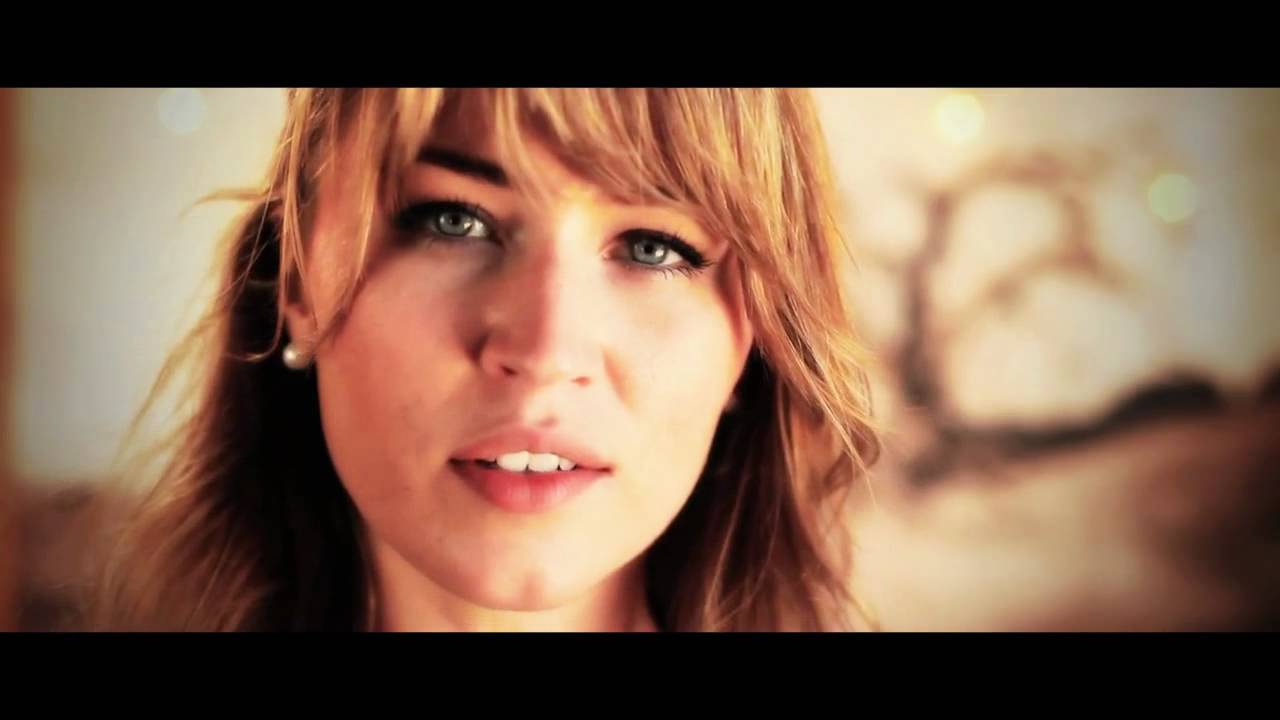 Anna Johnson - Damaged and Bruised ( HD - Official Clip ) - YouTube