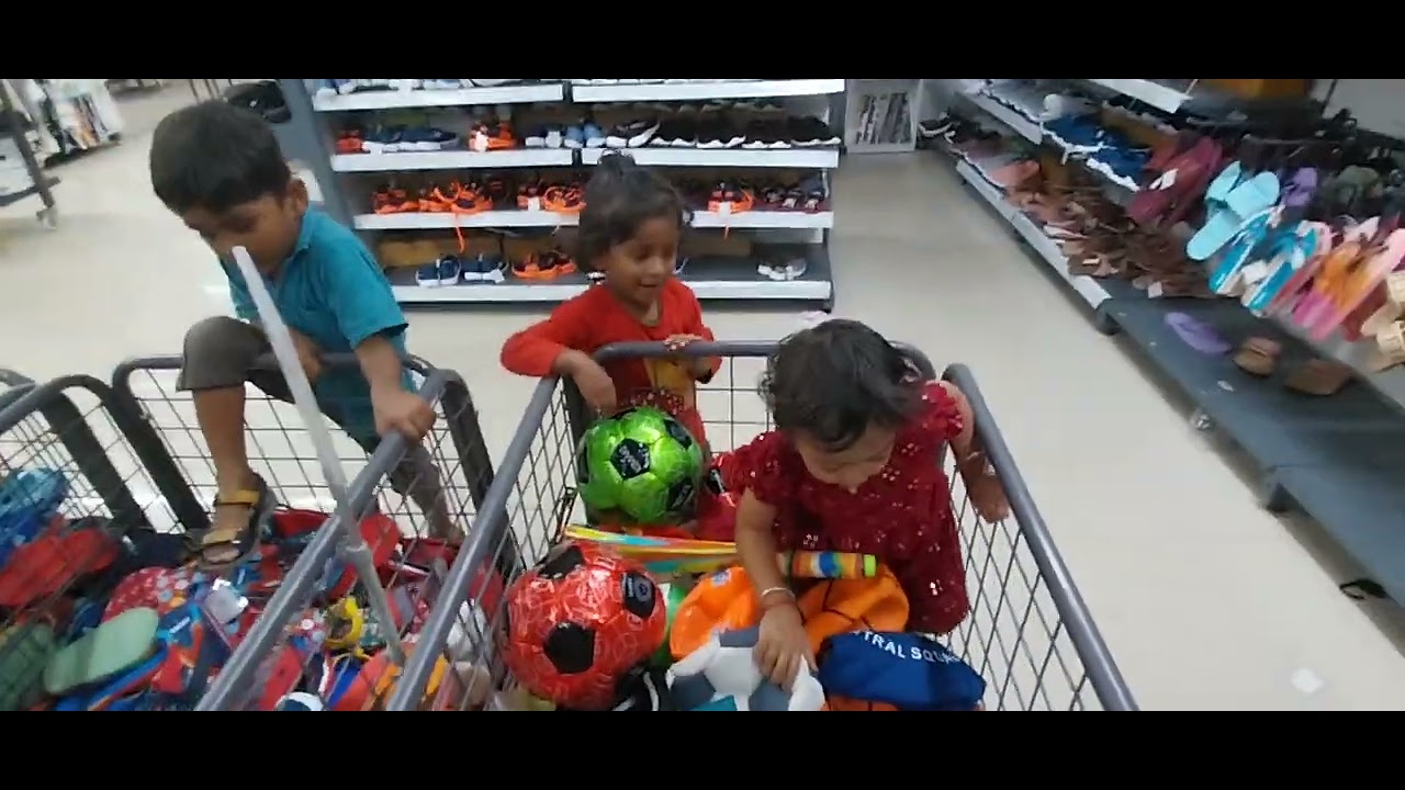 Jeshu playing with balls - YouTube