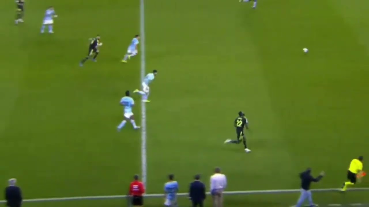 Rudiger running - YouTube