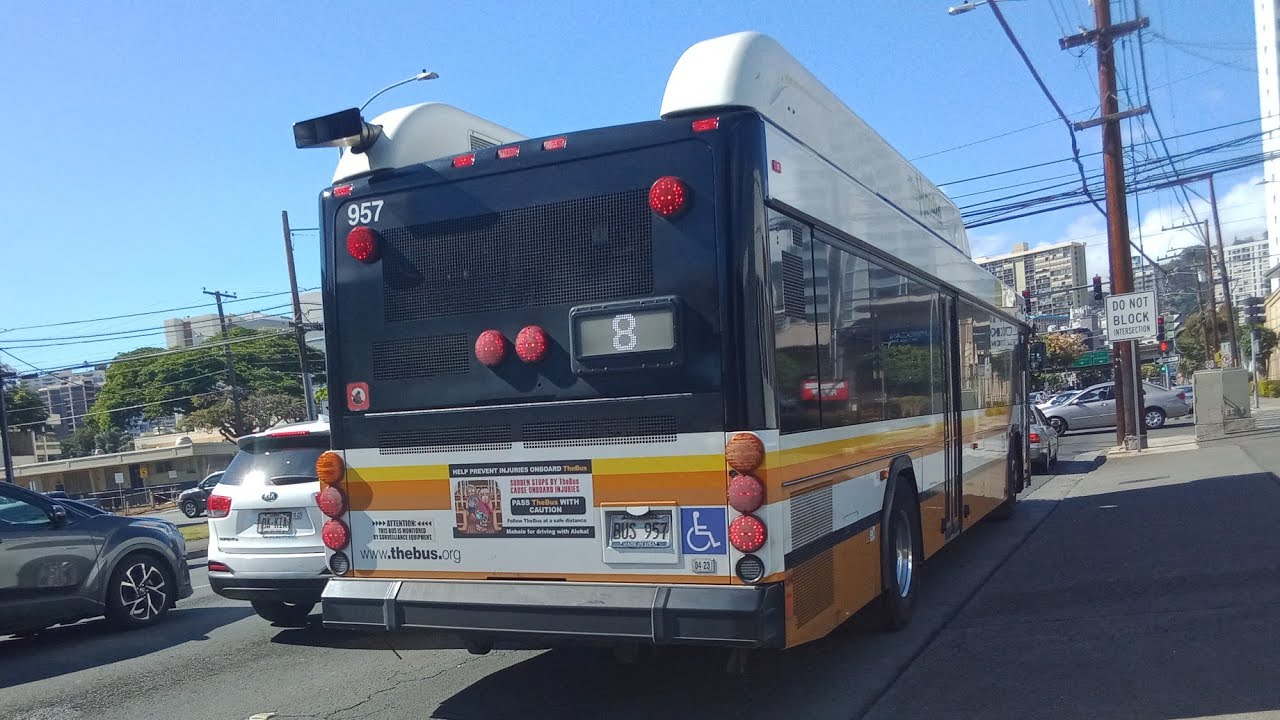 TheBus Honolulu (HI) Route 8 Makiki via Ala Moana Ctr Bus 957 (2015 ...