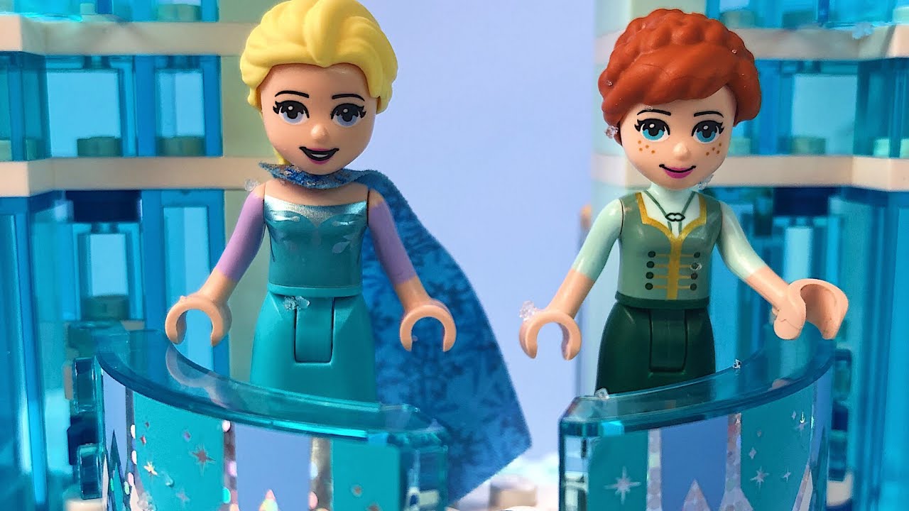 Regatul de gheata LEGO. Construim castelul de gheata al Elsei - YouTube