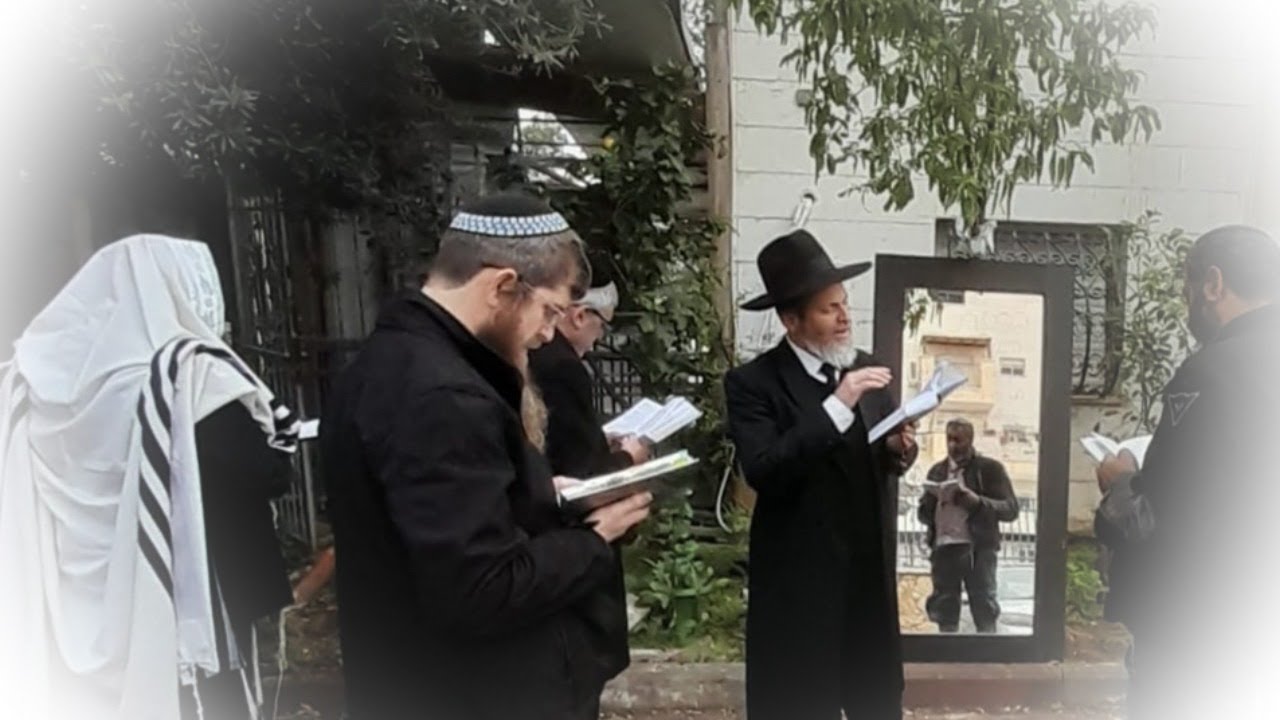 הלכות מצרכי מזון הכשרים לפסח - חלק א @rabi_erez_malka - YouTube