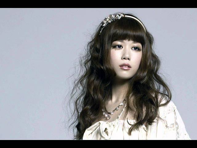 Foxxy Dekay feat. 4649nadeshiko's '37564' sample of Sotaisei Riron's ...