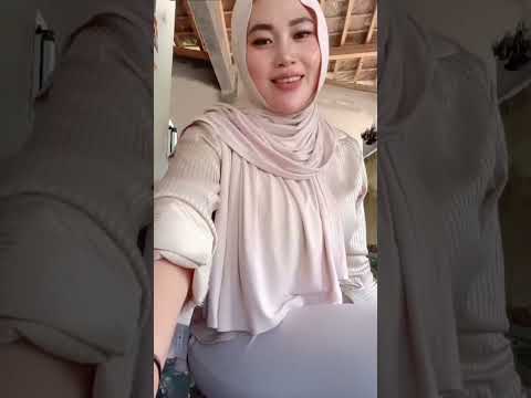 Live tiktok tante jilbab tobrut 🍑🍑