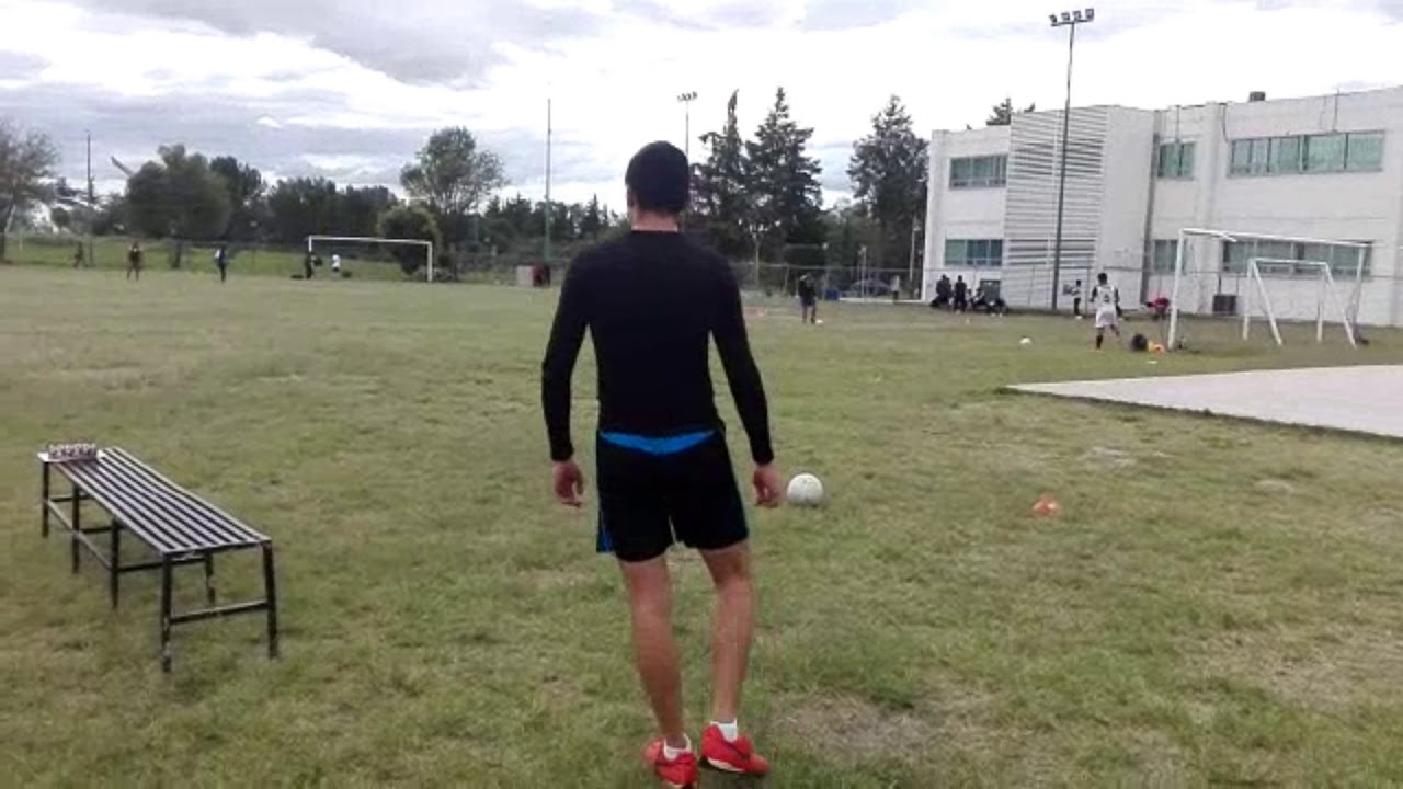 Test técnico de fútbol - Prueba de pase - YouTube