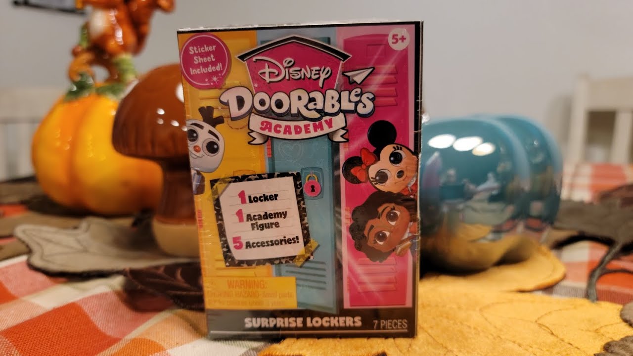 Disney Doorables Academy 7 Piece Suprise Lockers pt1 - YouTube