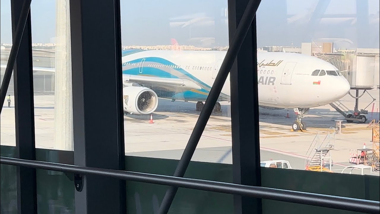 ITALY TO INDIA - OMAN AIR MILAN TO DELHI CONNECTION FLIGHT - YouTube