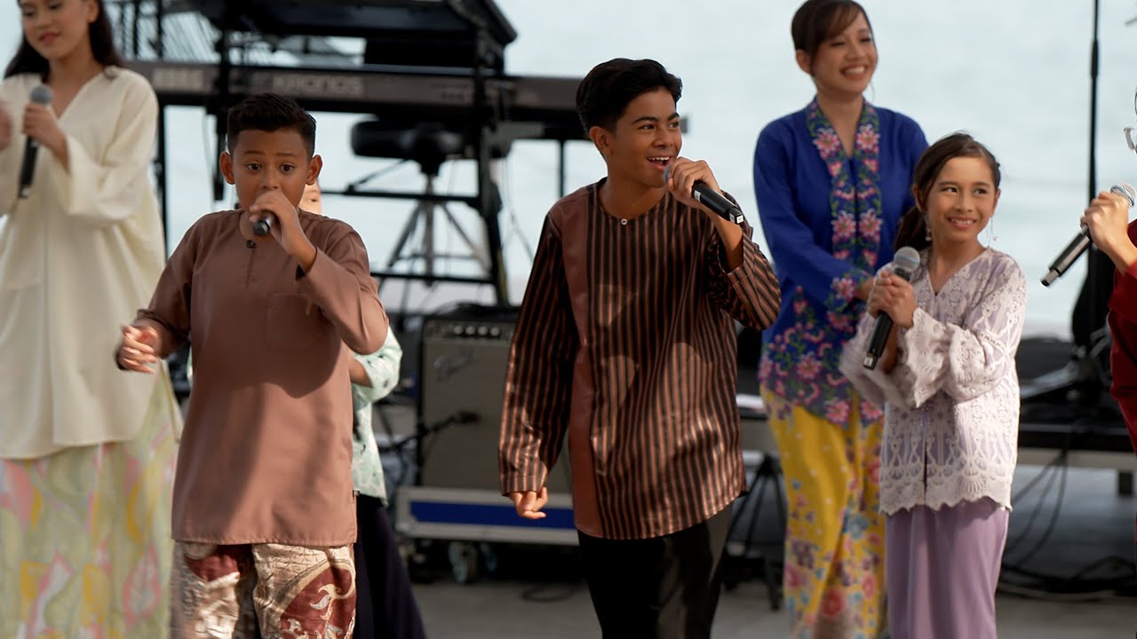 Pentas Ini Kita Yang Punya | Juara Mic Junior Di Pesta Raya 2024 - YouTube