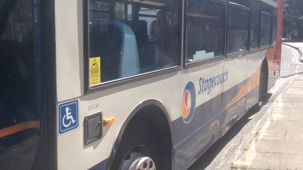 Here is the 15 bus in Canterbury - YouTube