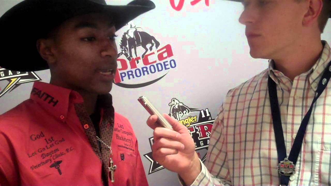 Cory Solomon wins round 3 tie-down roping - YouTube