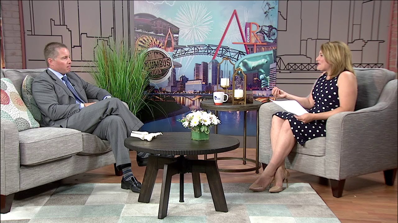 Symptoms and Solutions for Foot Pain from Dr. Nicholas Cheney - YouTube