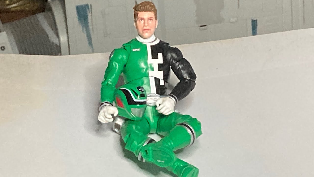SPD Green Ranger Lightning Collection Figure Unboxing - YouTube