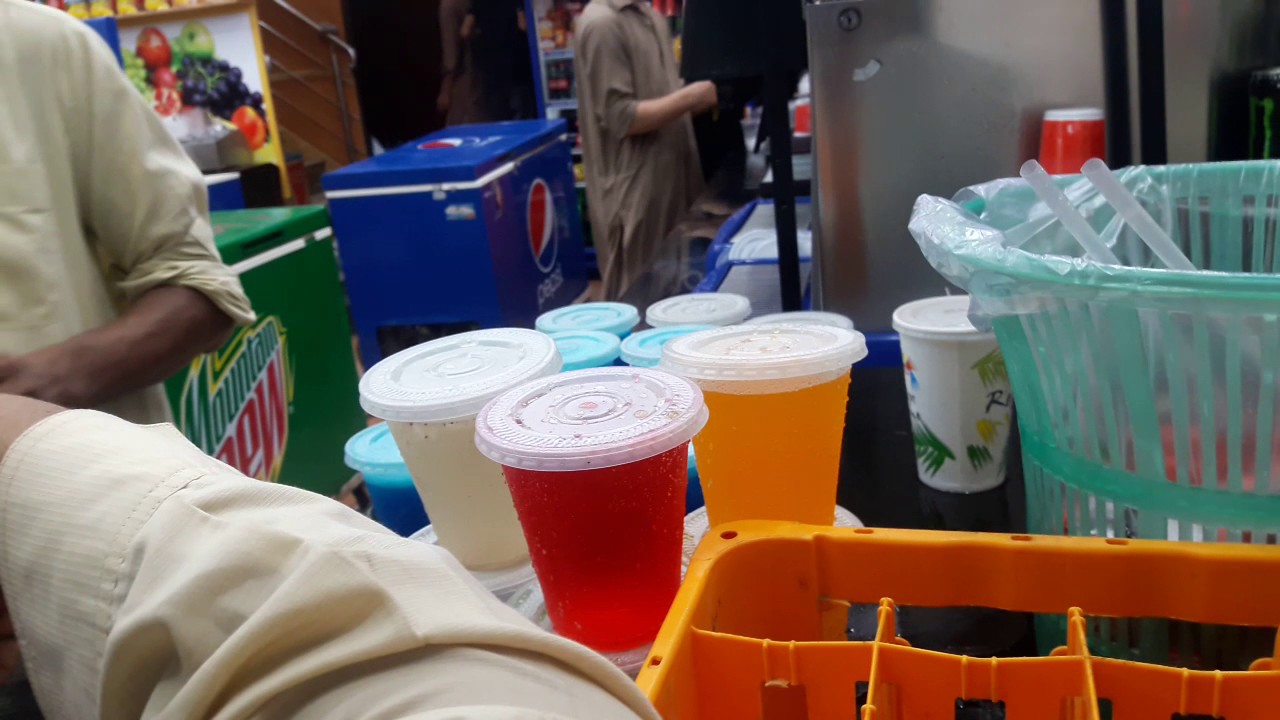 Colorful drinks of Multan - Rasheed Cold Drink Corner - YouTube