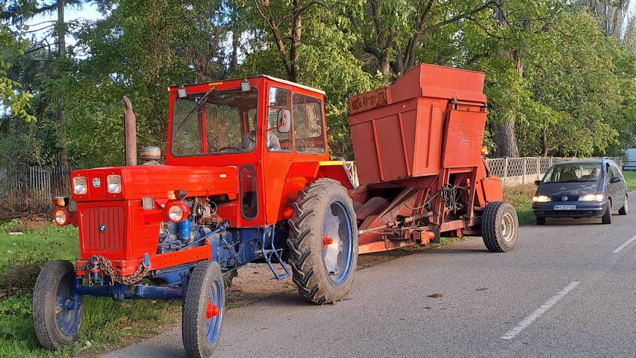 La cules de porumb cu zmaj 222s 🌽(Un nou utilaj în ferma zmaj 222s 😁🌽🚜 ...