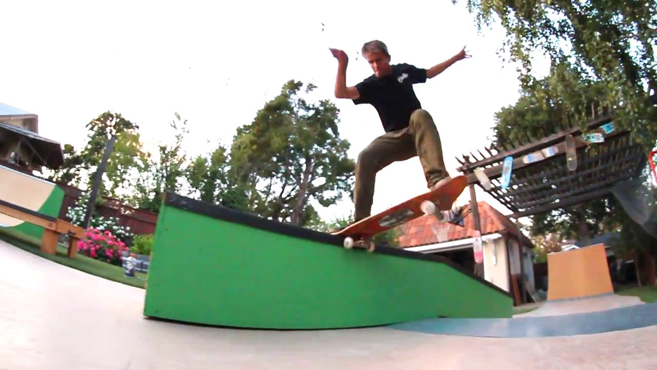 AWESOME BACKYARD SKATEBOARD PARK!!! - YouTube