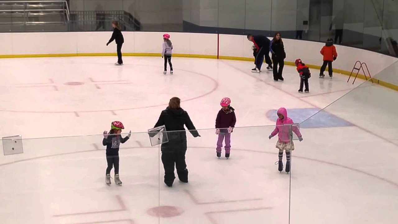 Ice skating Eisenhower park(13) - YouTube