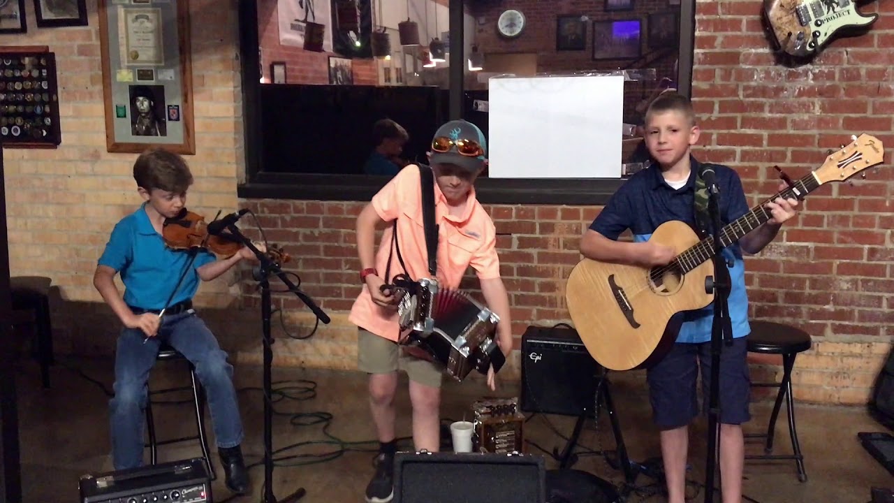 Cajun Country Kids Keeping the Music Alive - YouTube