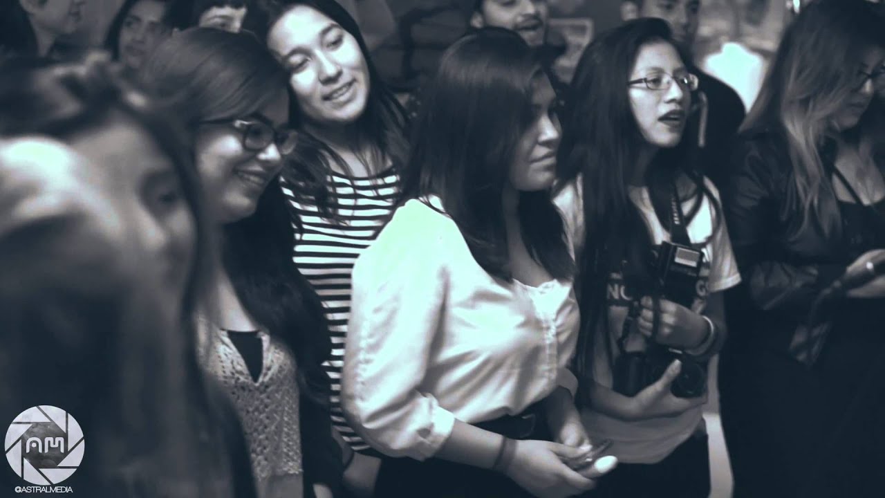 The Red Pears - Daylight Moonlight LIVE - YouTube