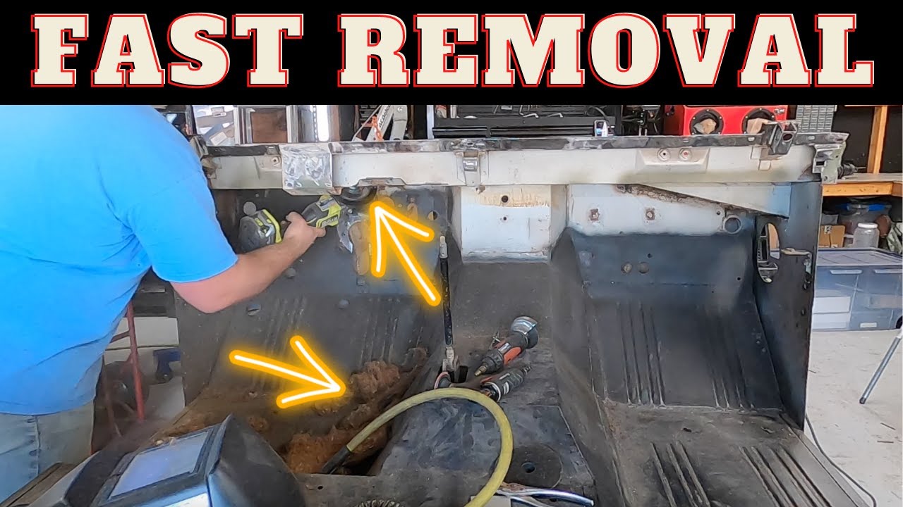 Early Bronco Build l More RUST to Fix and Sound Deadening REMOVAL ...