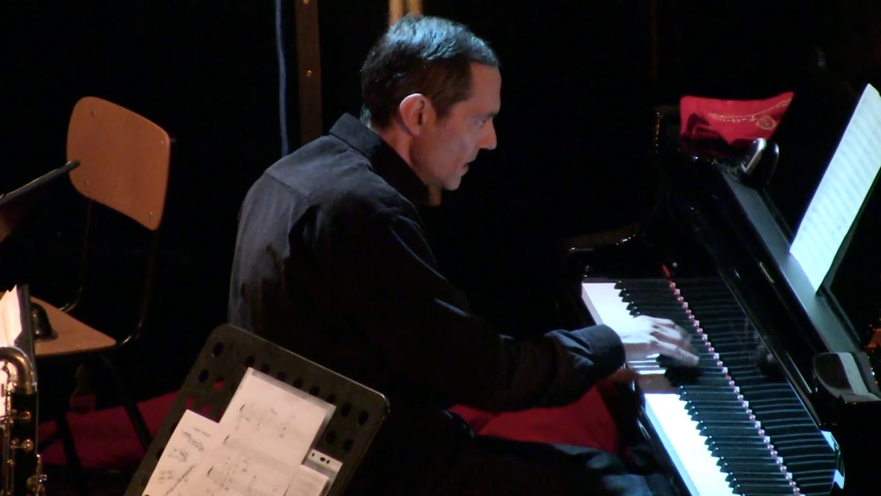 John Cage - Concert for piano and orchestra (1958-59) - YouTube