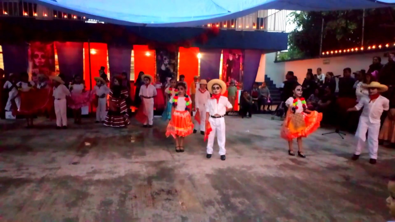 Danza folklorico / el latido de mi corazón (guerrero)💃 - YouTube