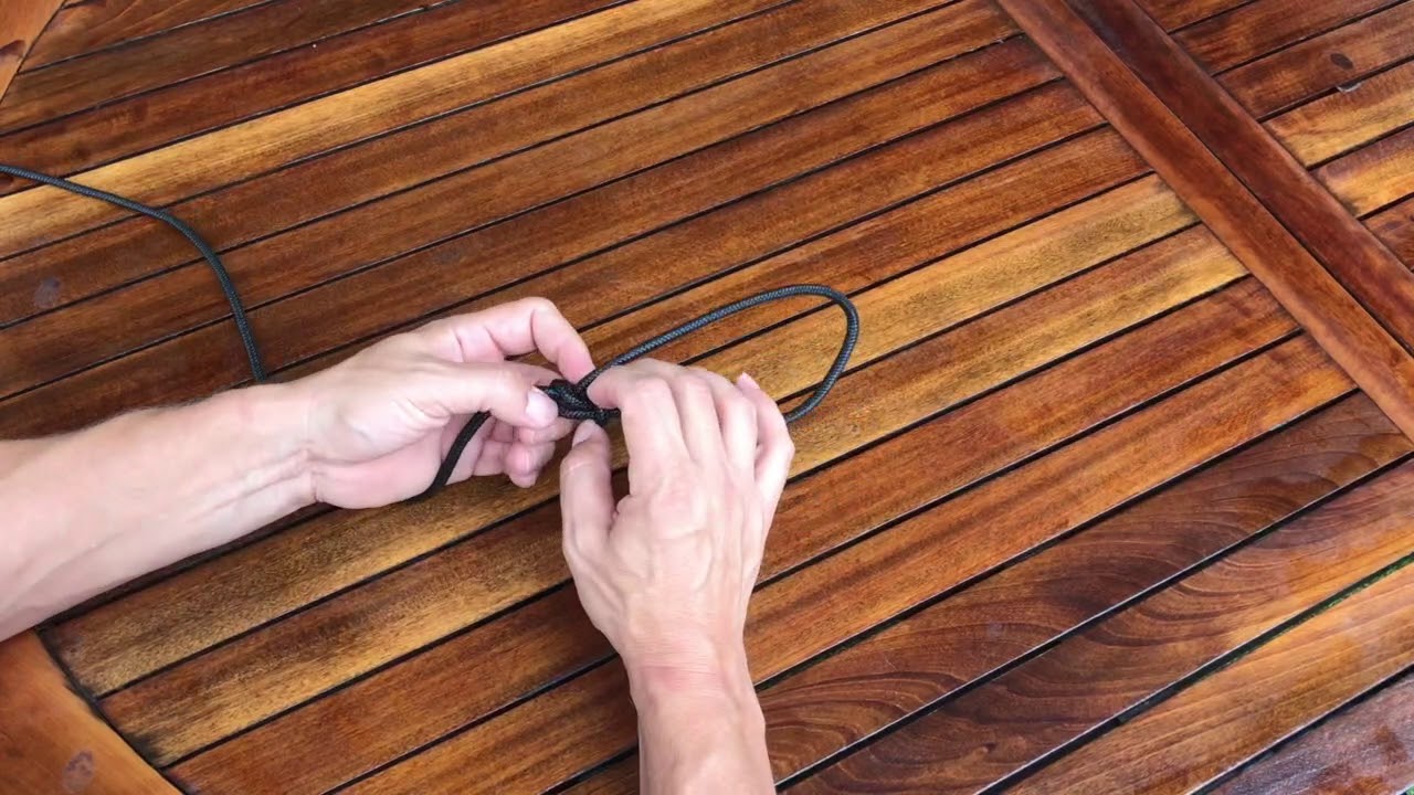 How to tie a bowline knot - YouTube