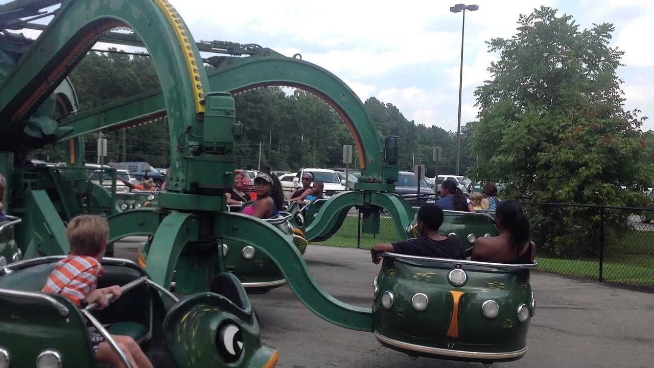 Lake Winnepesaukah (Lake Winnie) Frog Ride 2014 - YouTube