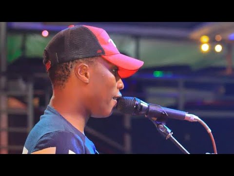 🤦🤦🤦You Won't Believe What Nicky Young Did Live On Stage - YouTube