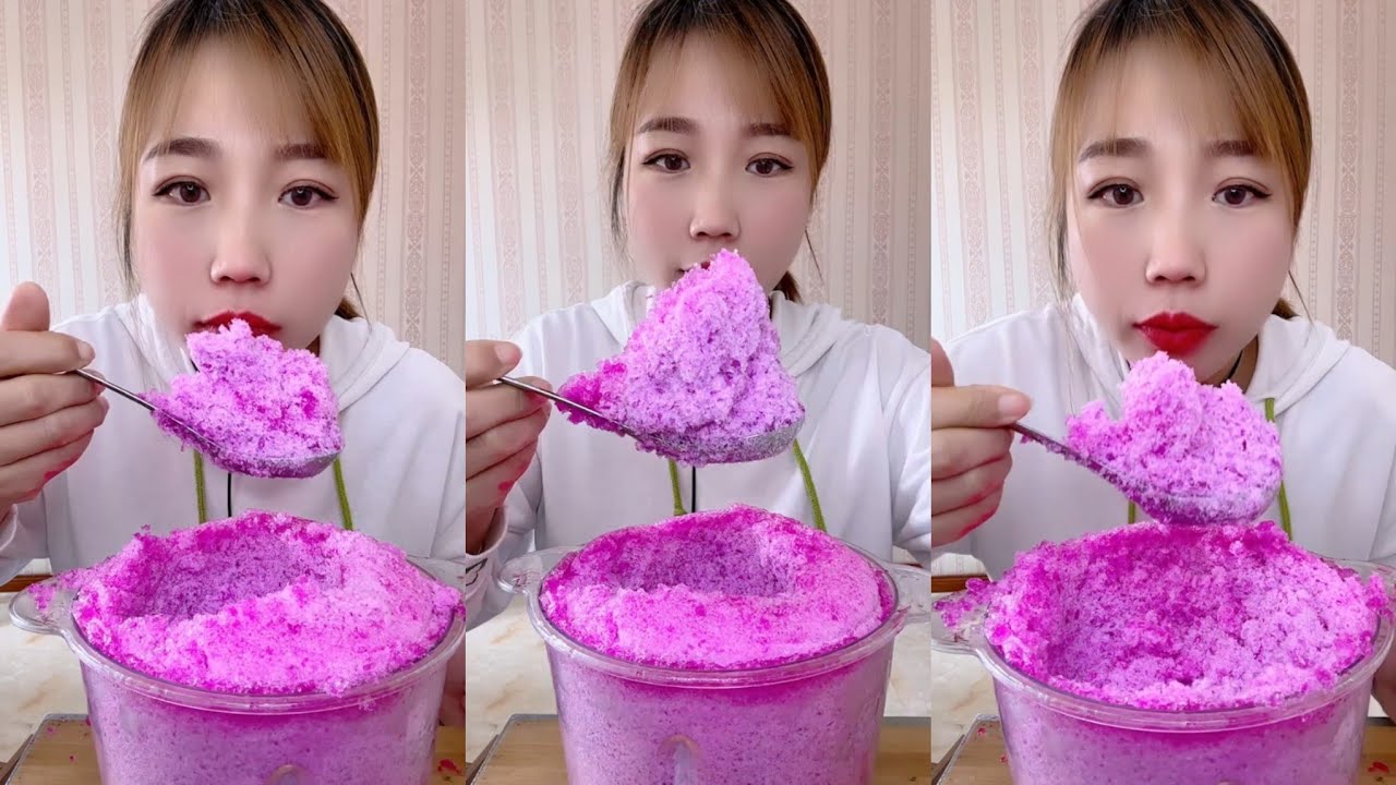 her powdery ice eating asmr - YouTube