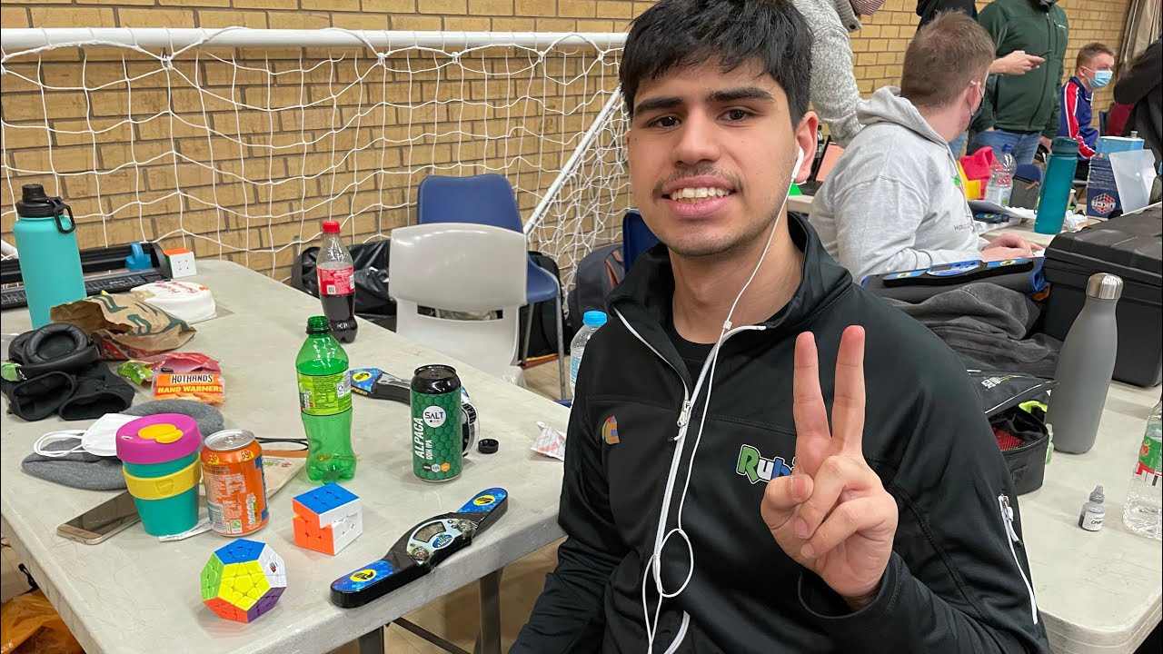 Patrick Ponce one-handed practice ao5 9.51s - YouTube