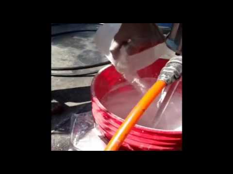 Mixing ARDEX A823 Lemon with agitator AM0707