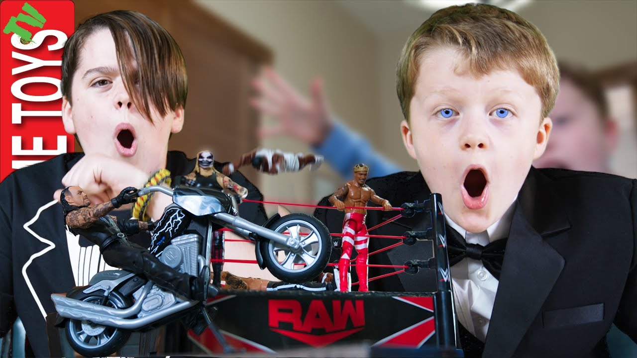 WWE Slamcycle Bash! Ethan and Cole WWE Superstar Showdown! - YouTube