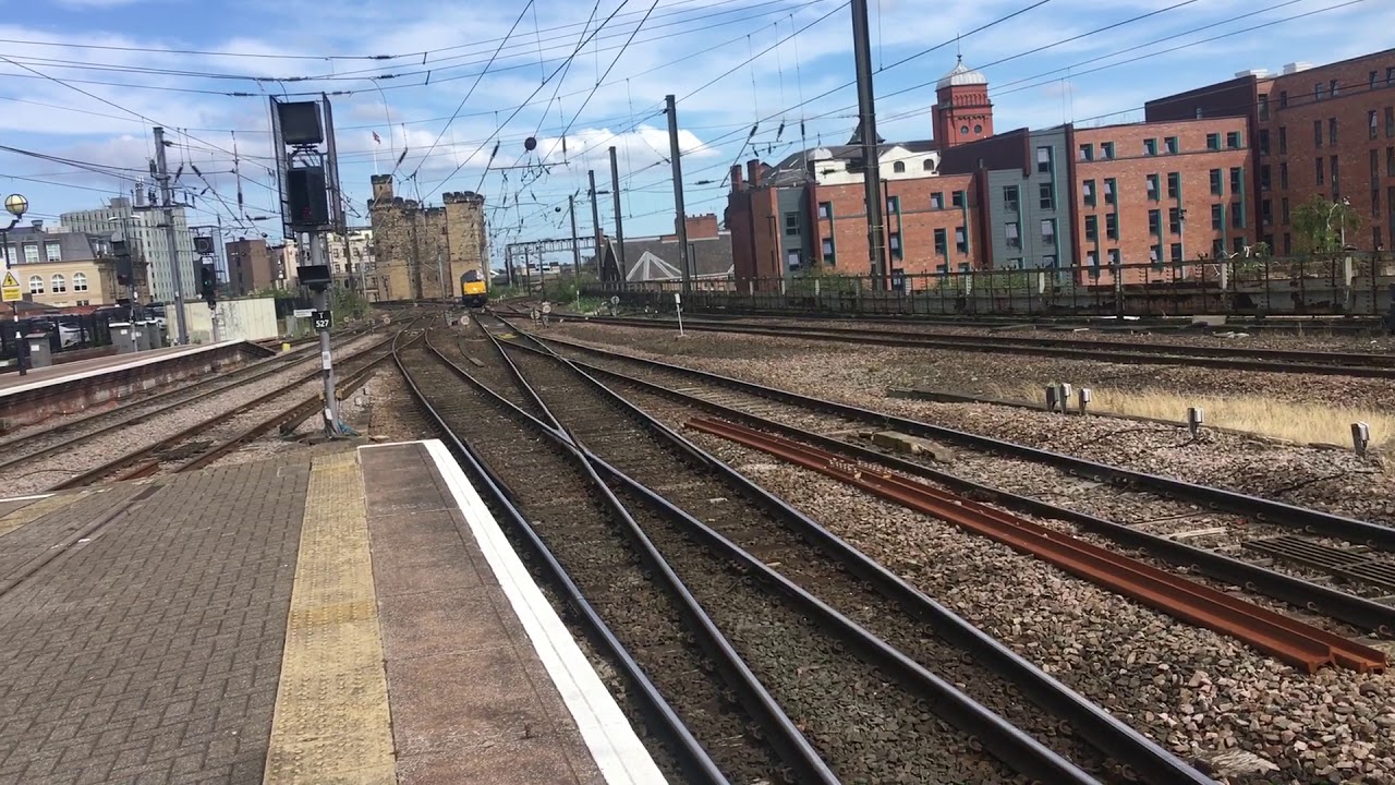 ROG class 37 passing through Newcastle central - YouTube