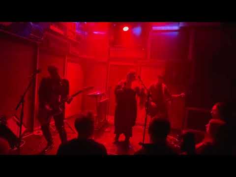 NAMiD'A: Cold kisses