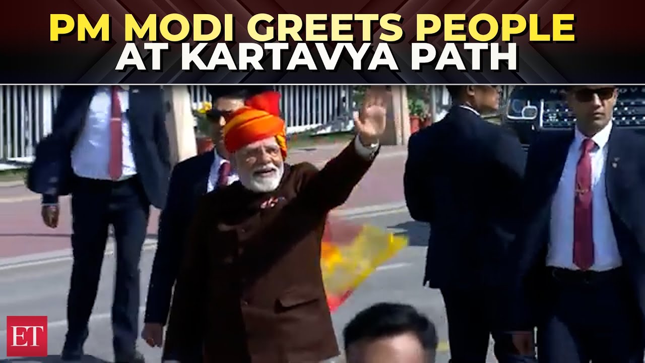 76th Republic Day: PM Modi greets people at Kartavya Path, New Delhi ...