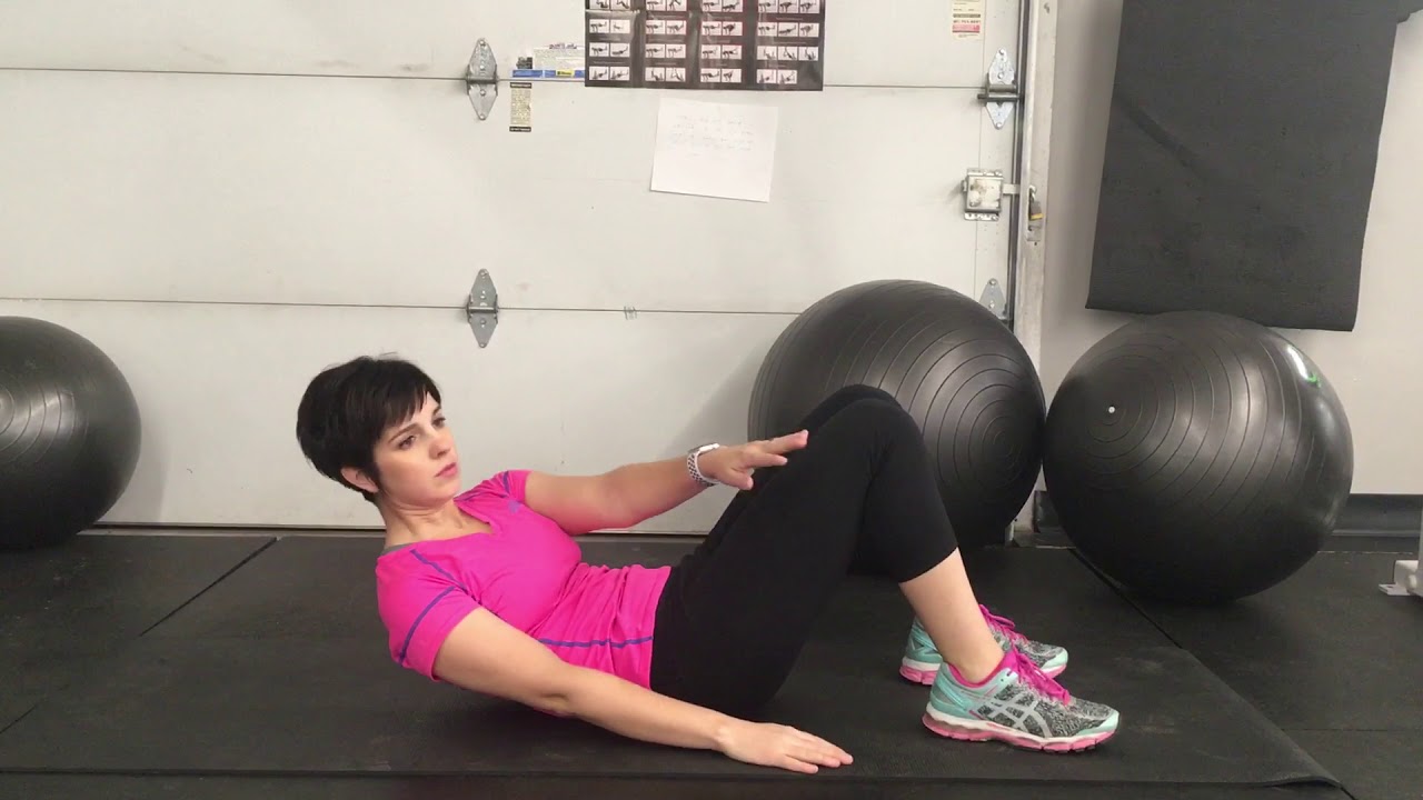 Diagonal Curl Up - YouTube